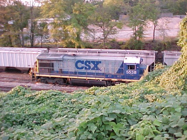 CSX B30-7 5538
